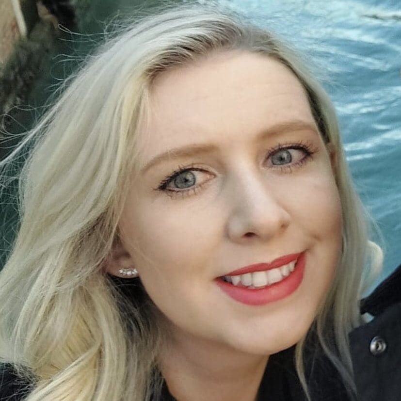 From retail to tech: How one woman made the transition - SheCanCode