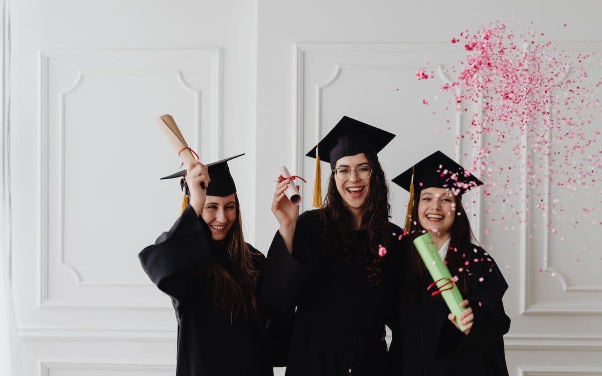 Tech-Savvy 2023 Graduates: Exploring Careers Beyond Big Tech - SheCanCode
