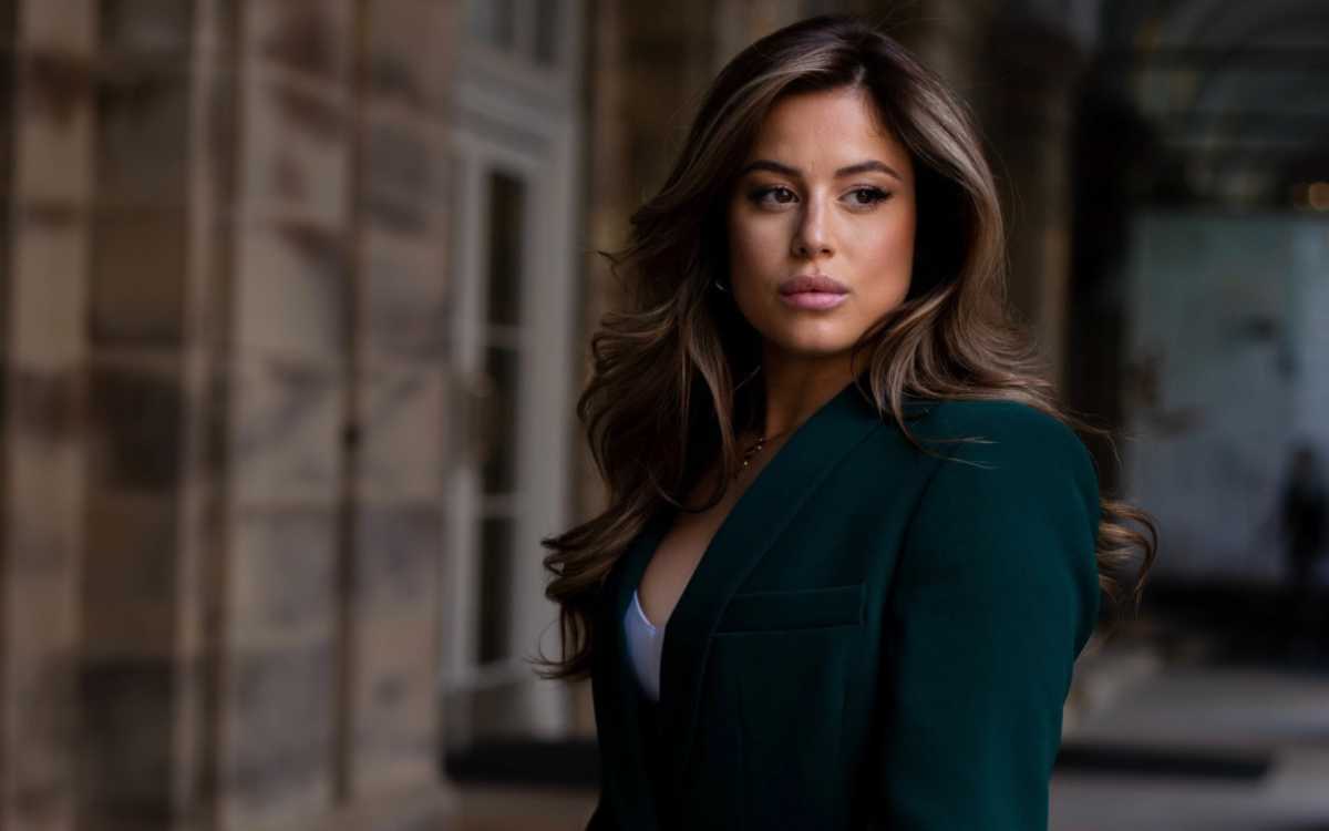 Alison Simpson - Journalist Profile - Intelligent Relations